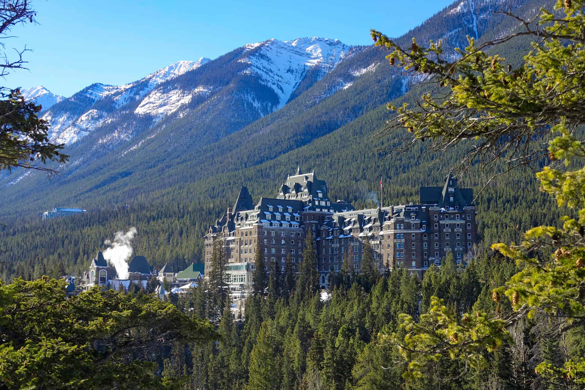 15 Historic Hotels That Offer a Glimpse into the Past